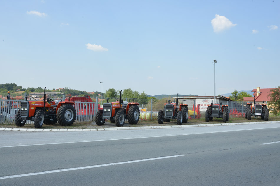 Traktor TAFE 5900 DI - Limes Doo - Poljorpivredna mehanizacija